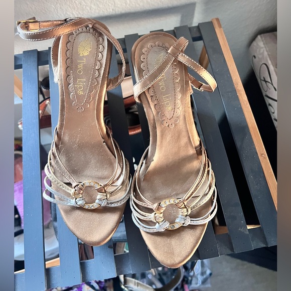 Two Lips | Shoes | Two Lips Womens Meave Wedge Sandal | Poshmark